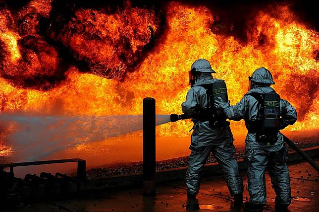 A fire broke out at a semiconductor production site in Wuxi,China ...